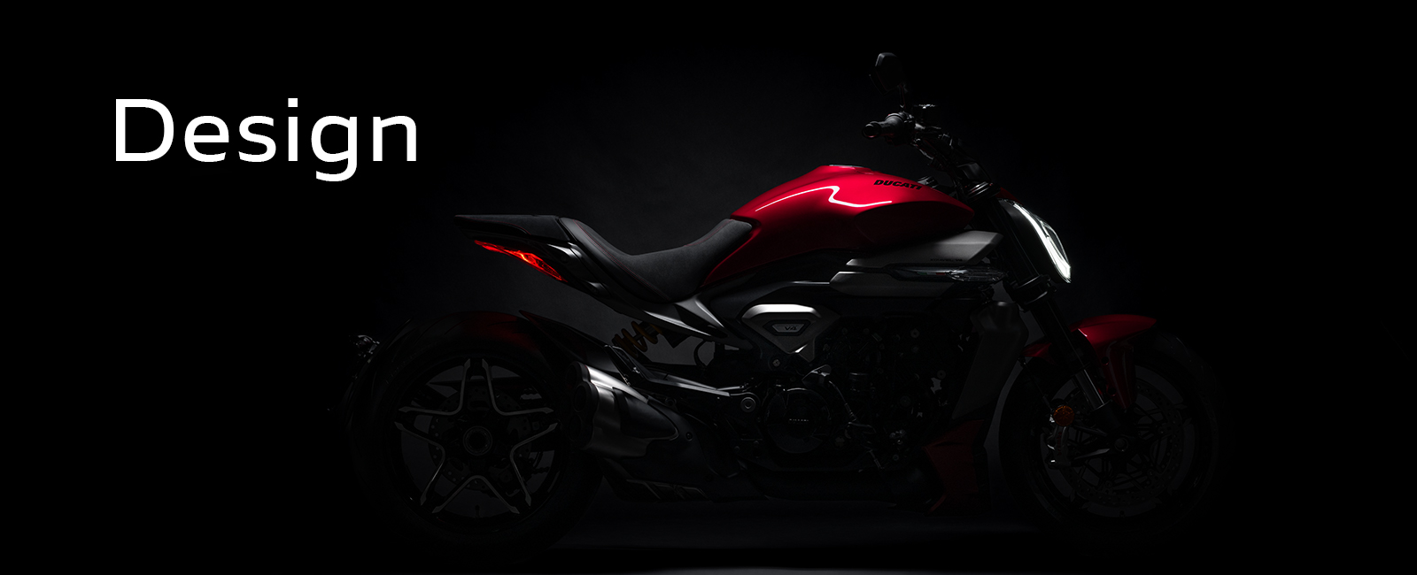 New XDiavel V4 - Feet Forward. Heads Turning.