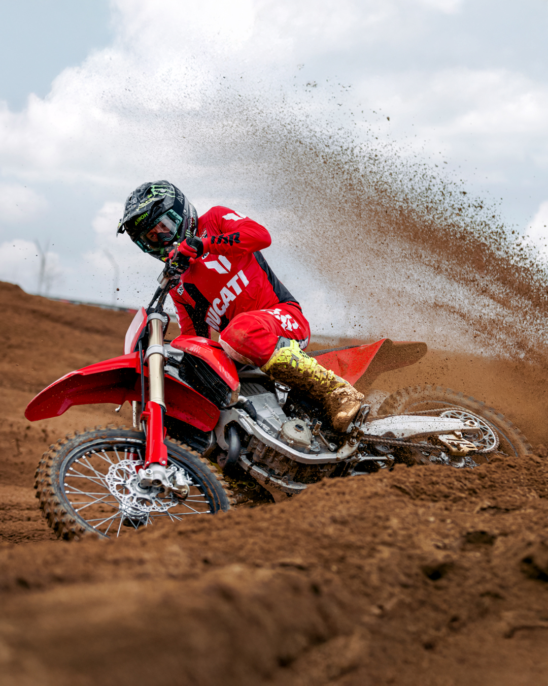 Ducati Desmo450 MX | Race-Ready Motocross Innovation | Ducati UK