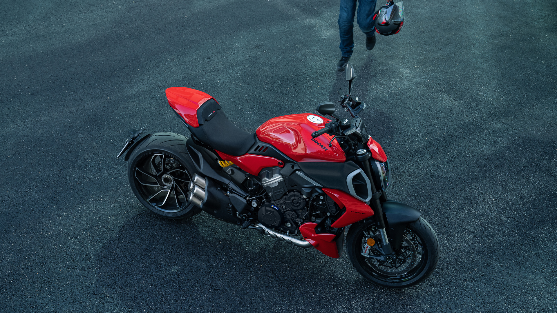 Diavel V4 Riding Experience | Ducati Power Cruiser UK