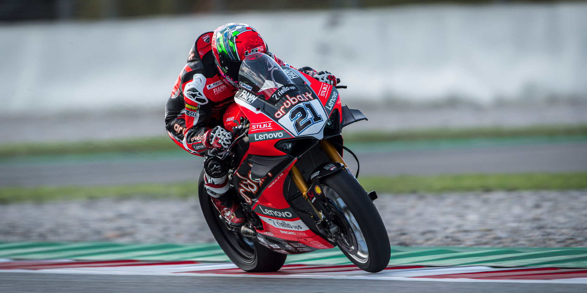 #ESPWorldSBK Convincing start in Jerez for Rinaldi and Redding who ...