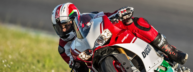 The essence of a sporty spirit | Ducati Racetrack