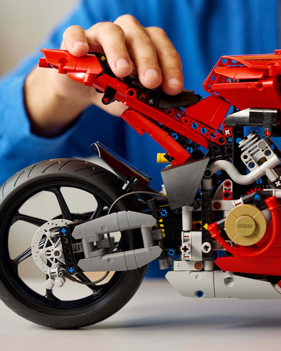 Ducati Panigale V4-S LEGO® Technic | Build & Collect UK