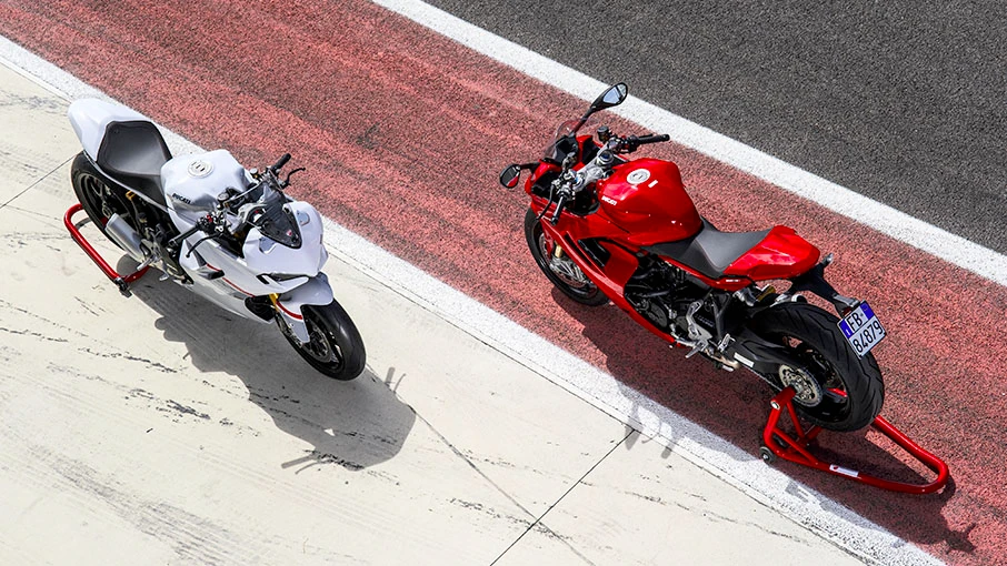 SuperSport 950 MY24