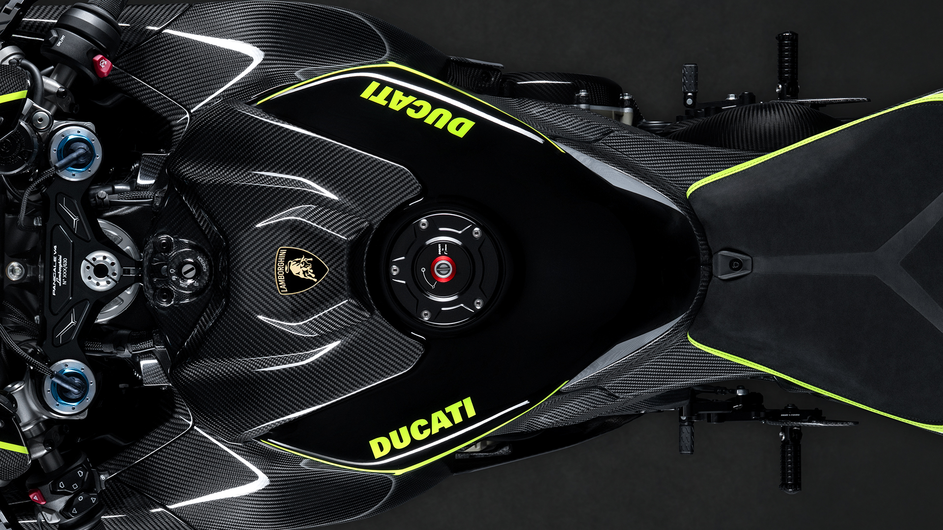 Design Panigale V4 Lamborghini