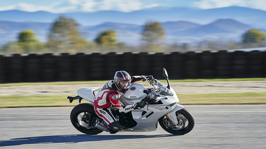 Super Sport 950