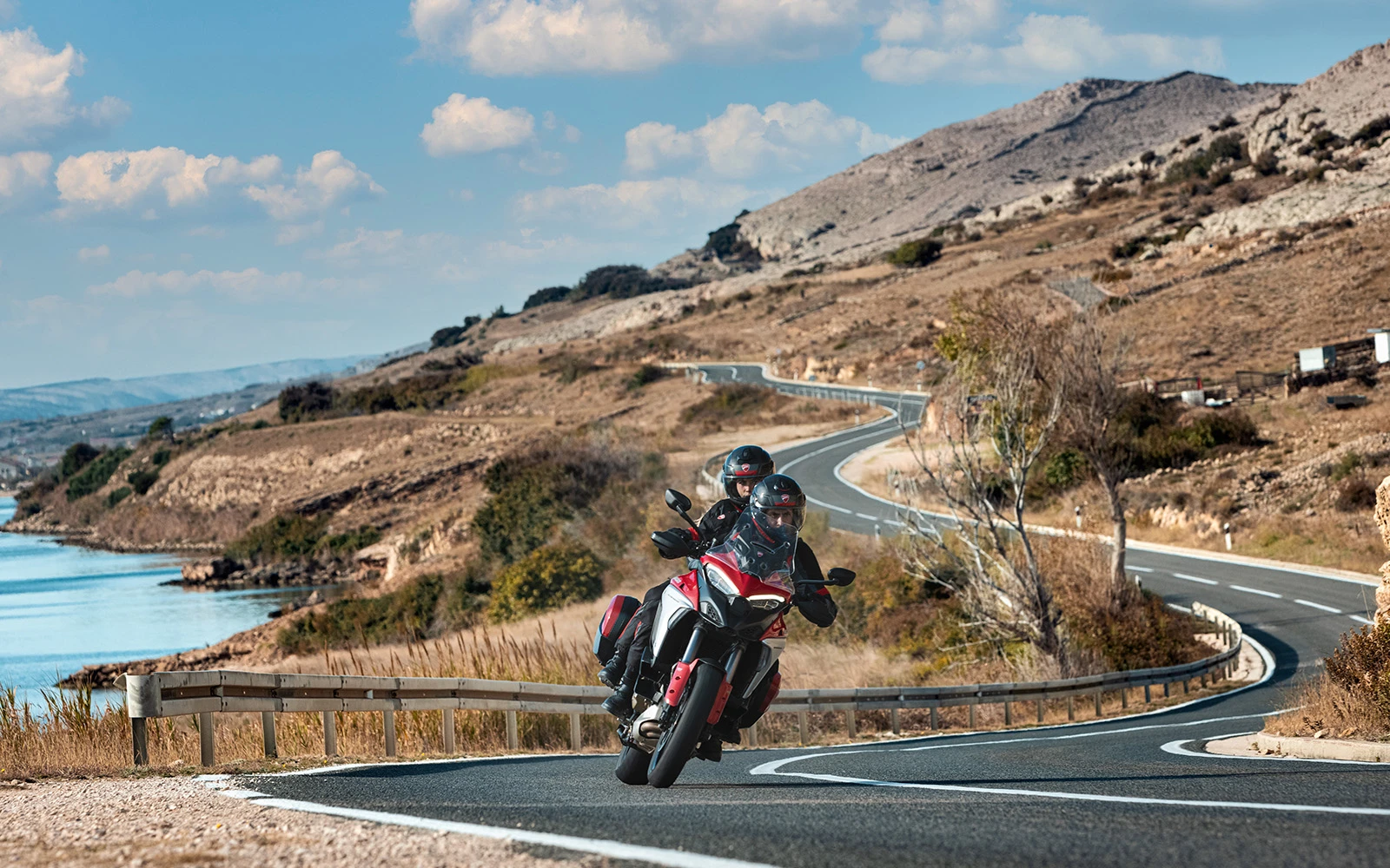 Multistrada V4 S - Domine as estradas