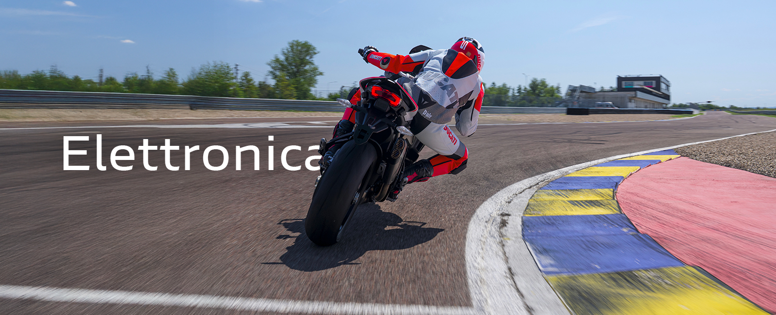 Nuova Multistrada V4 RS - Prestazioni da pista, anima Multistrada.