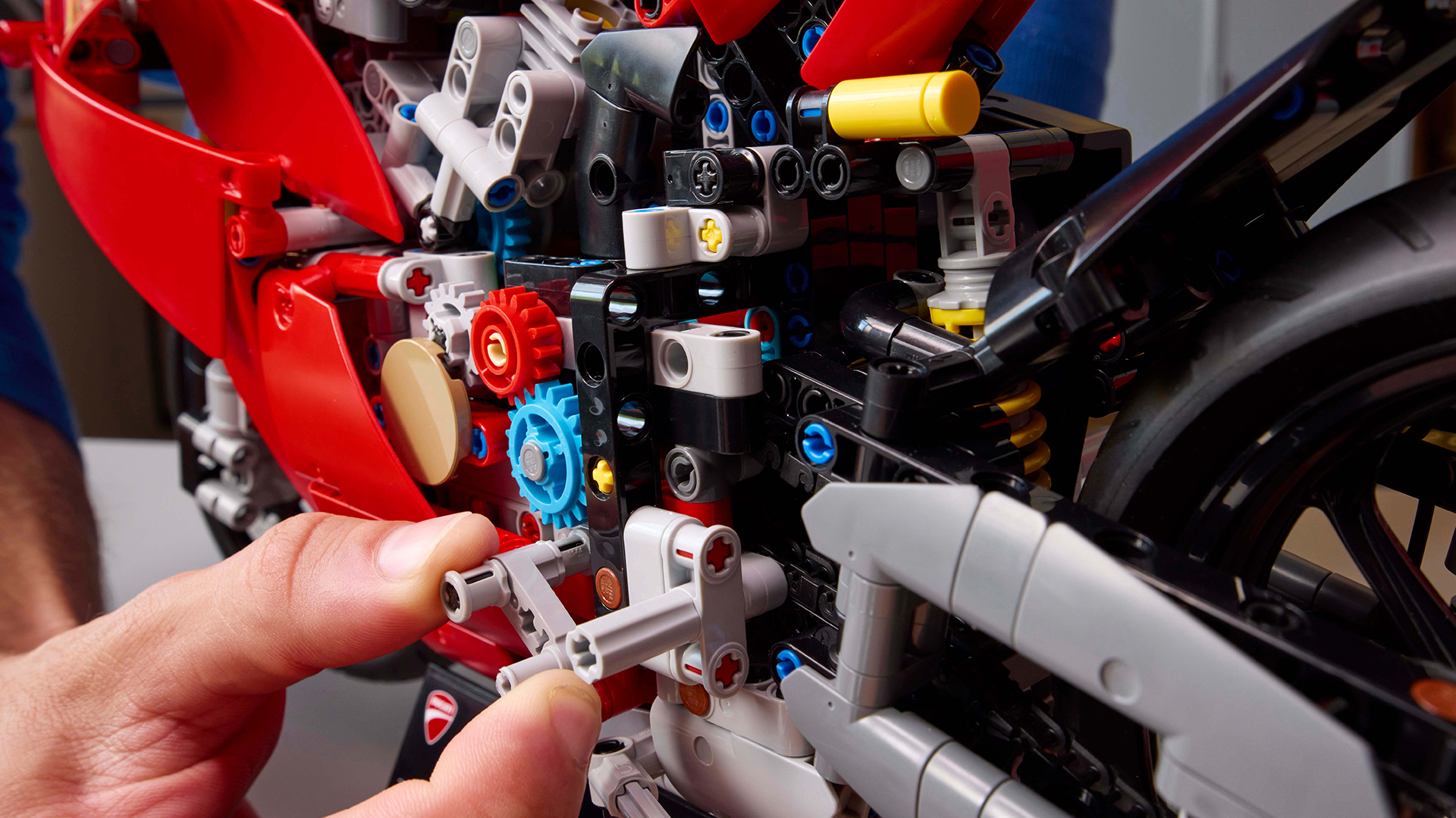 LEGO Technic Ducati Panigale V4 S