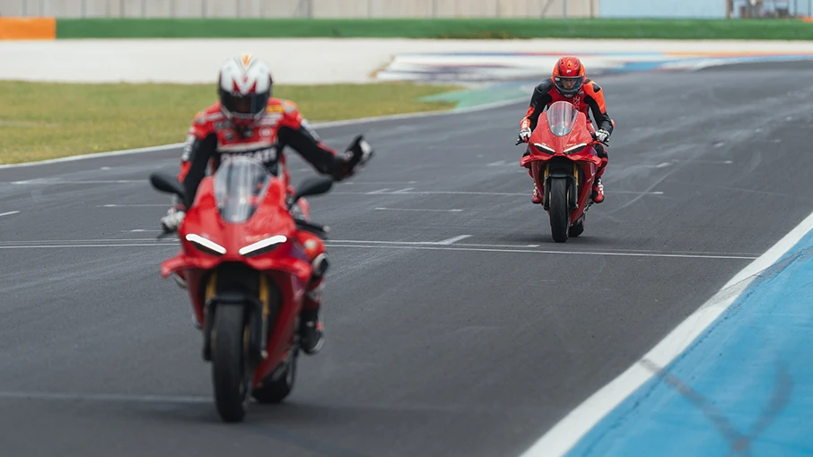 Ducati DRE Racetrack Master - Racetrack Academy - Riding Courses