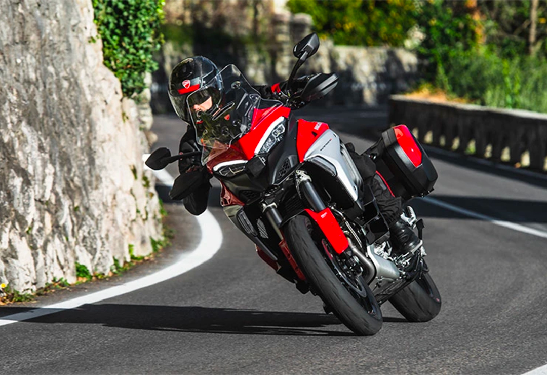 Multistrada V4 | Riding 2024 | Ducati Motorcycles & Helmets
