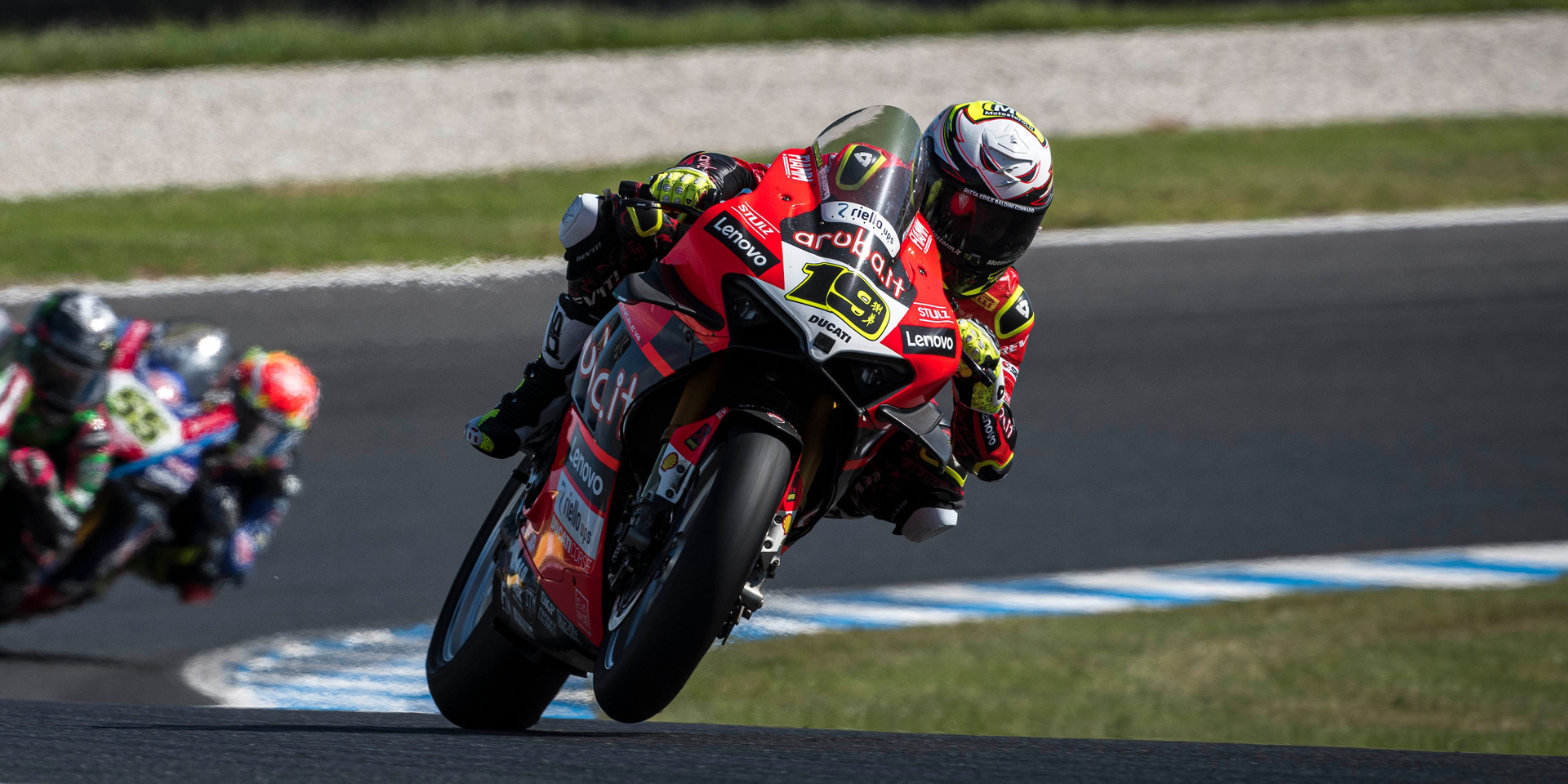 Historic Saturday in Australia: Aruba.it Racing - Ducati completes ...