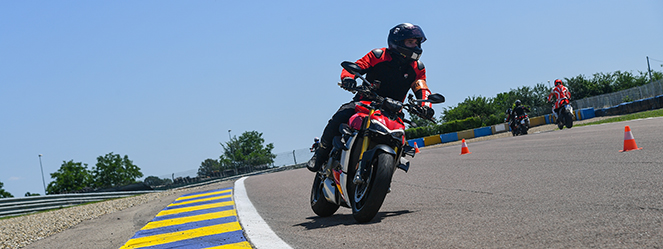 DRE Academy 2024: dream days riding Ducatis