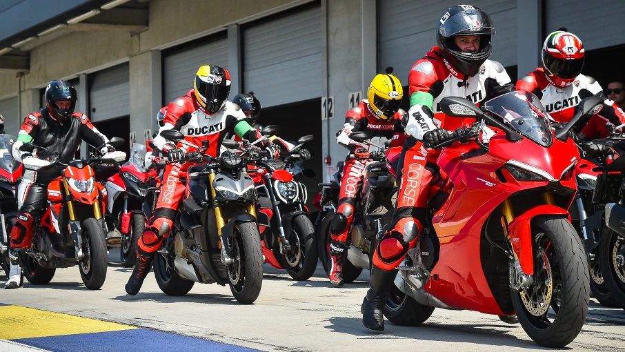 Track Warm Up Academy - Riding Courses Ducati