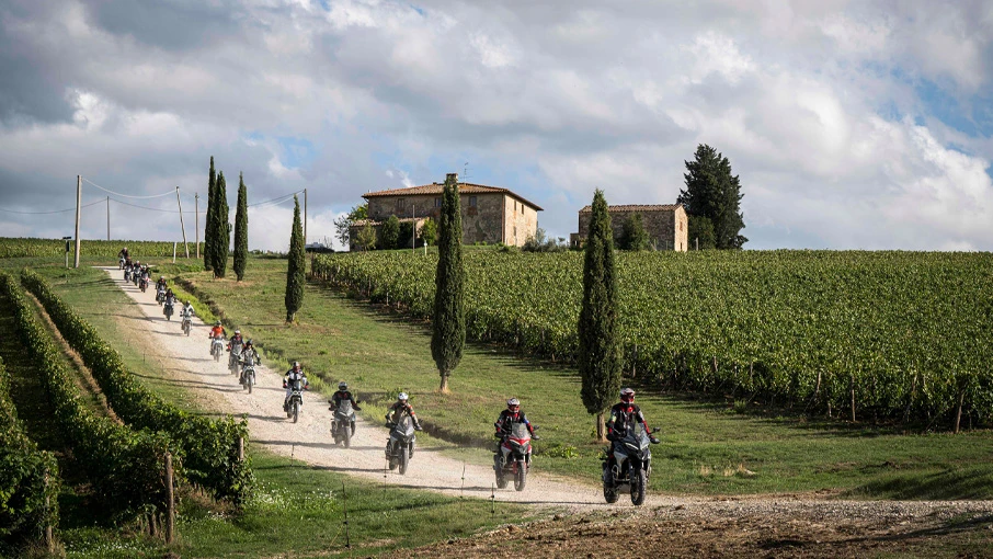 Ducati Riding Experience – Official Rider Training & Track Courses