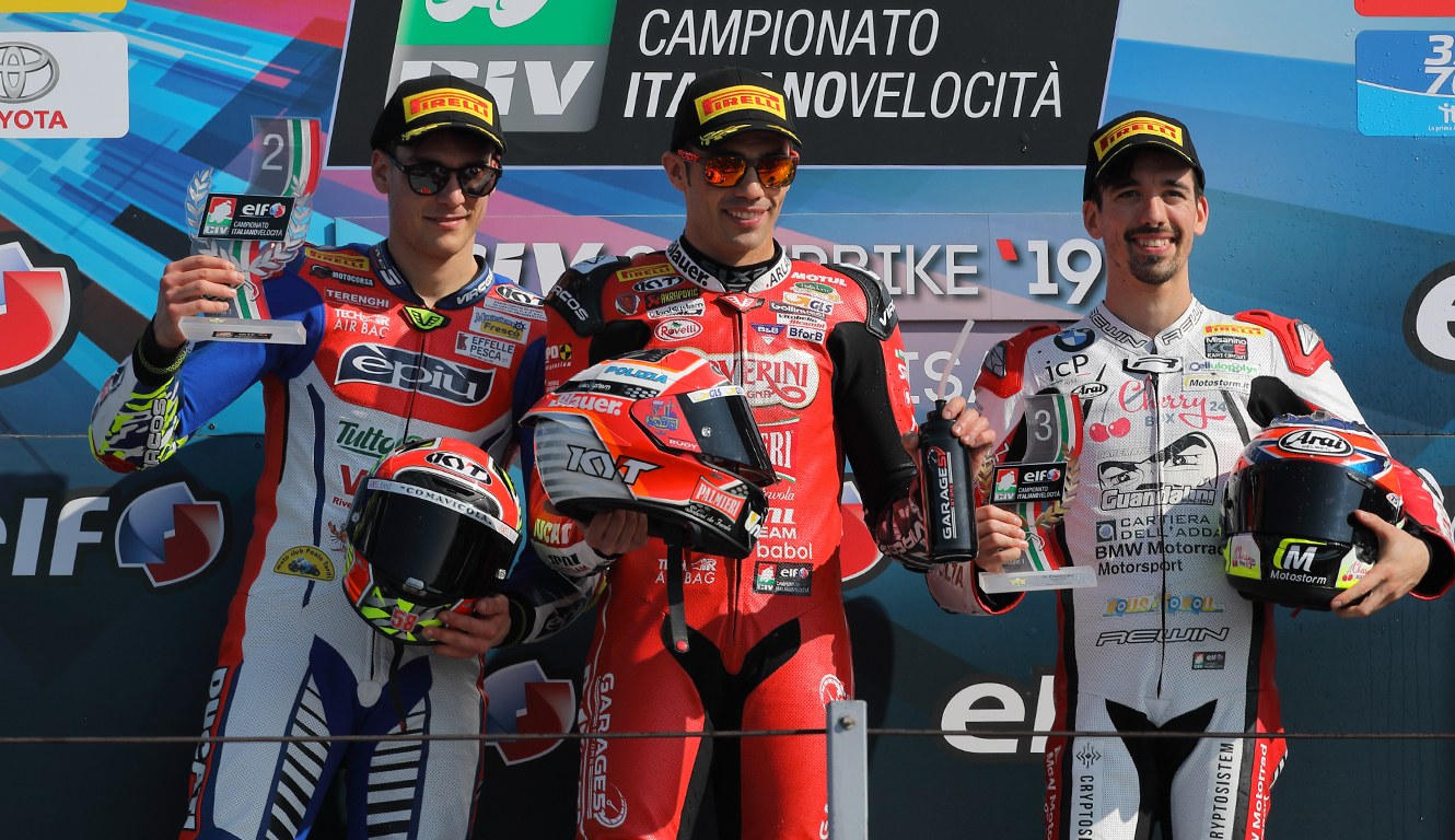 Il Barni Racing Team domina al CIV con la Ducati Panigale V4 R