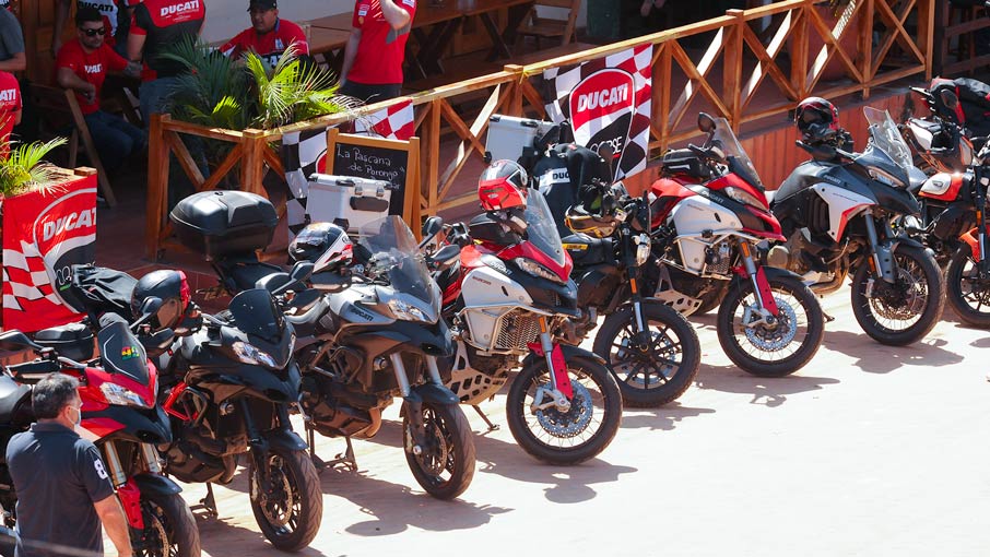 #WeRideAsOne: thousands of Ducatisti colored the streets of every city ...