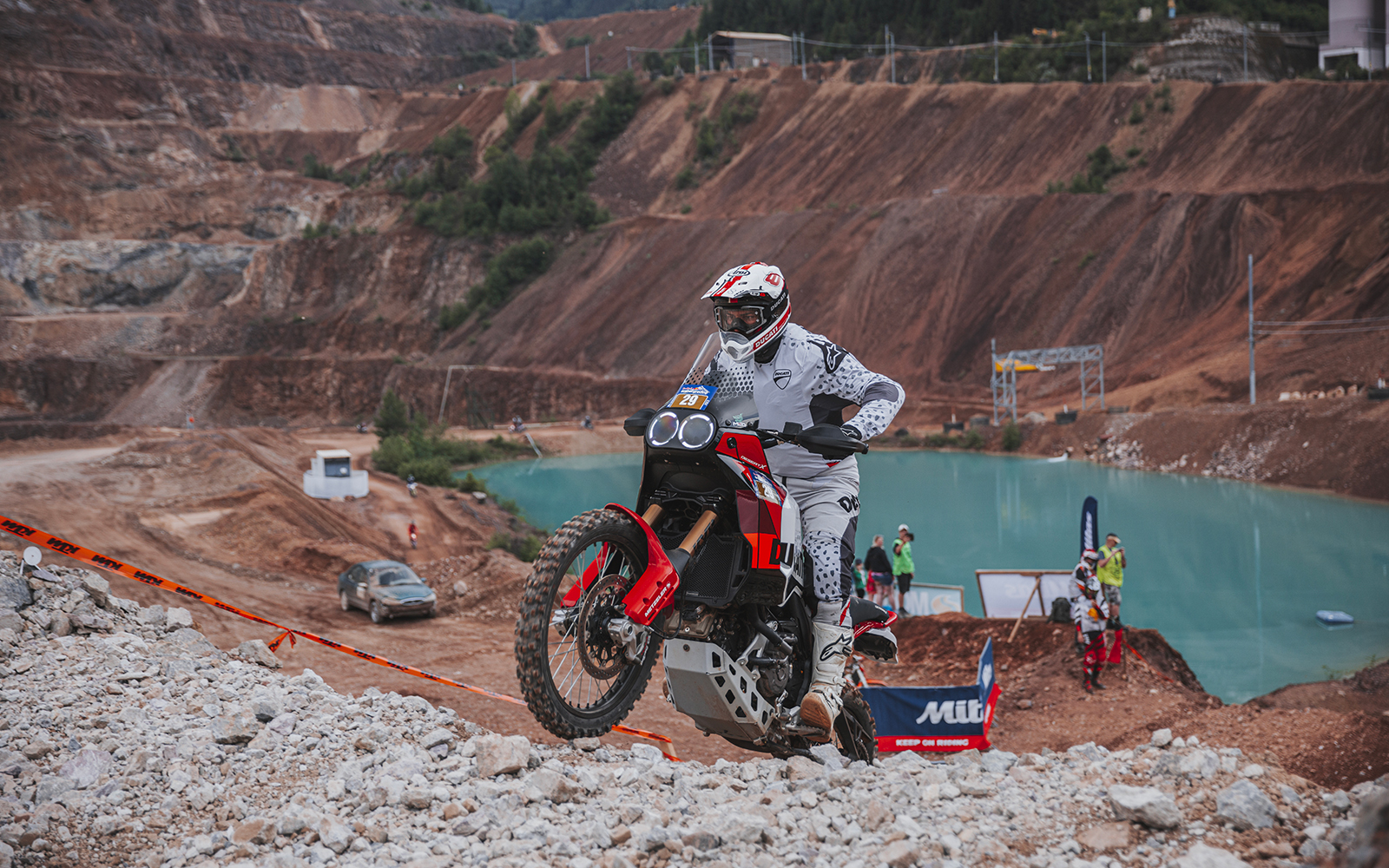 Erzbergrodeo: Ducati DesertX