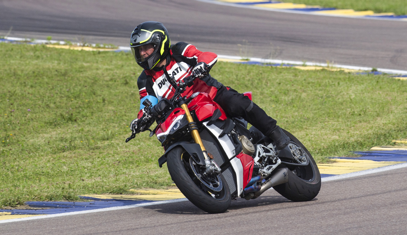 First stage of DRE Road 2020: many enthusiastic participants in Modena