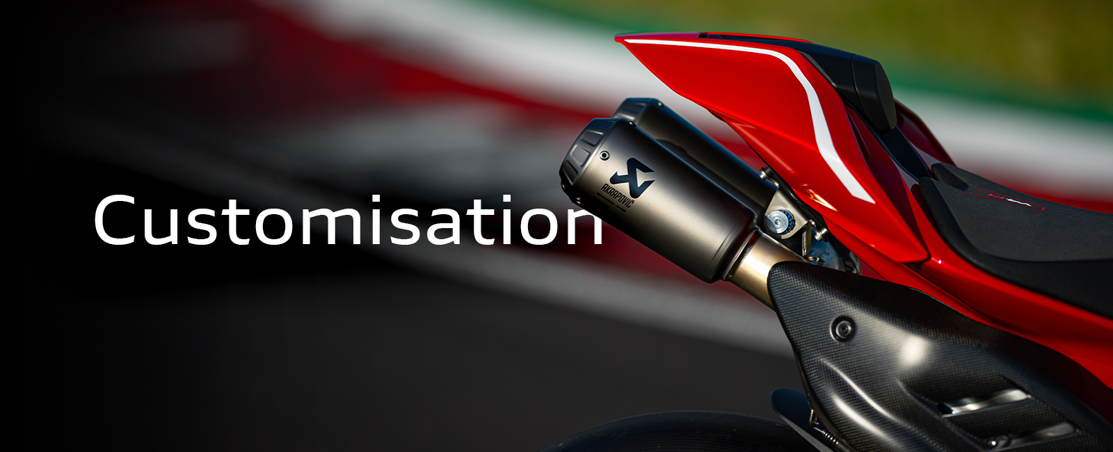 Nueva Panigale V4 R - Racing is just the beginning