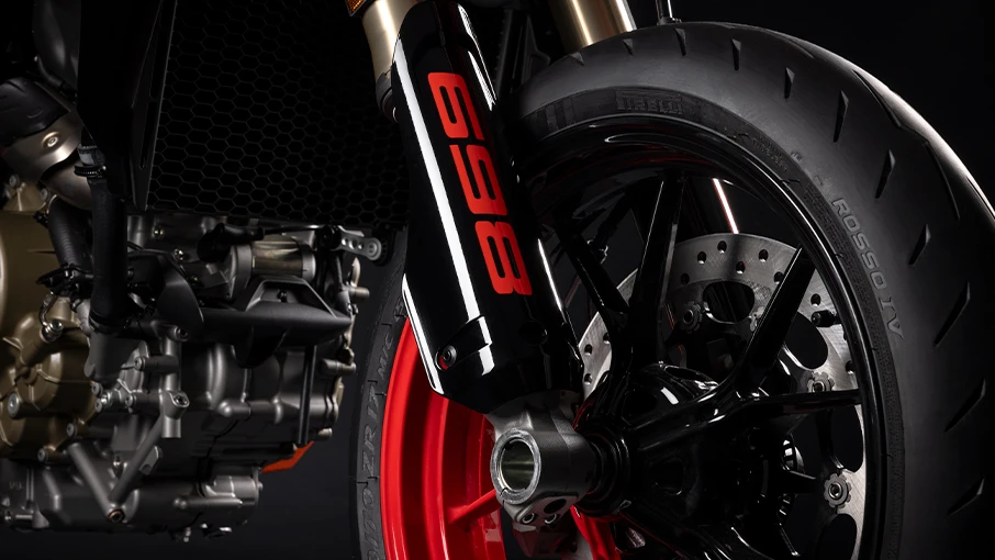 Hypermotard 698 Mono | Live. Play. Ride.