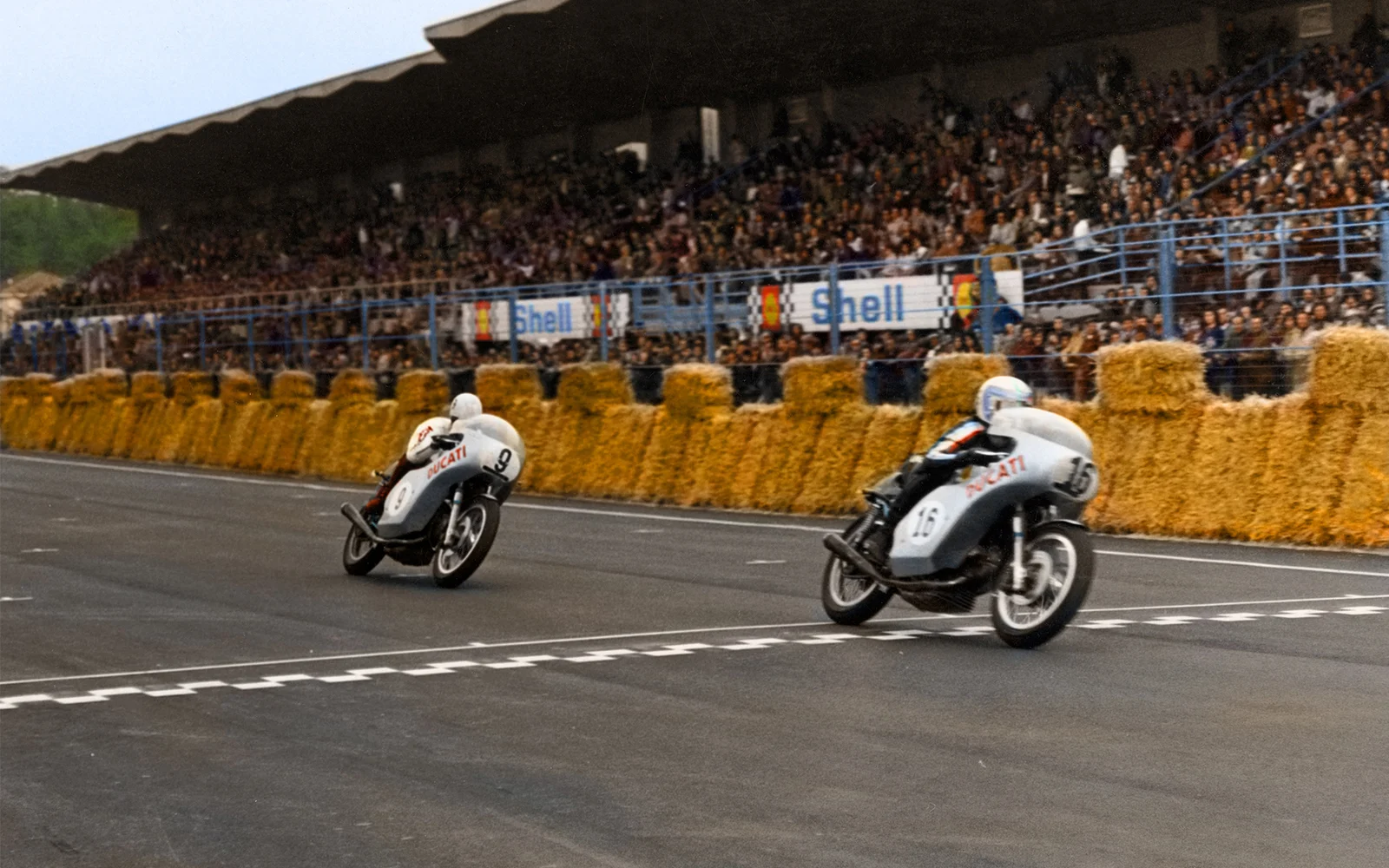 750 Imola Desmo | Historical Models | Ducati Heritage