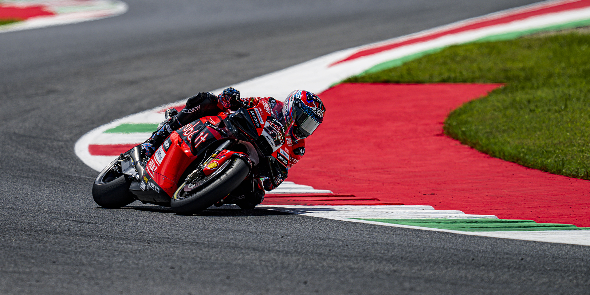 The Aruba.it Racing team and Michele Pirro are ready to hit the track ...