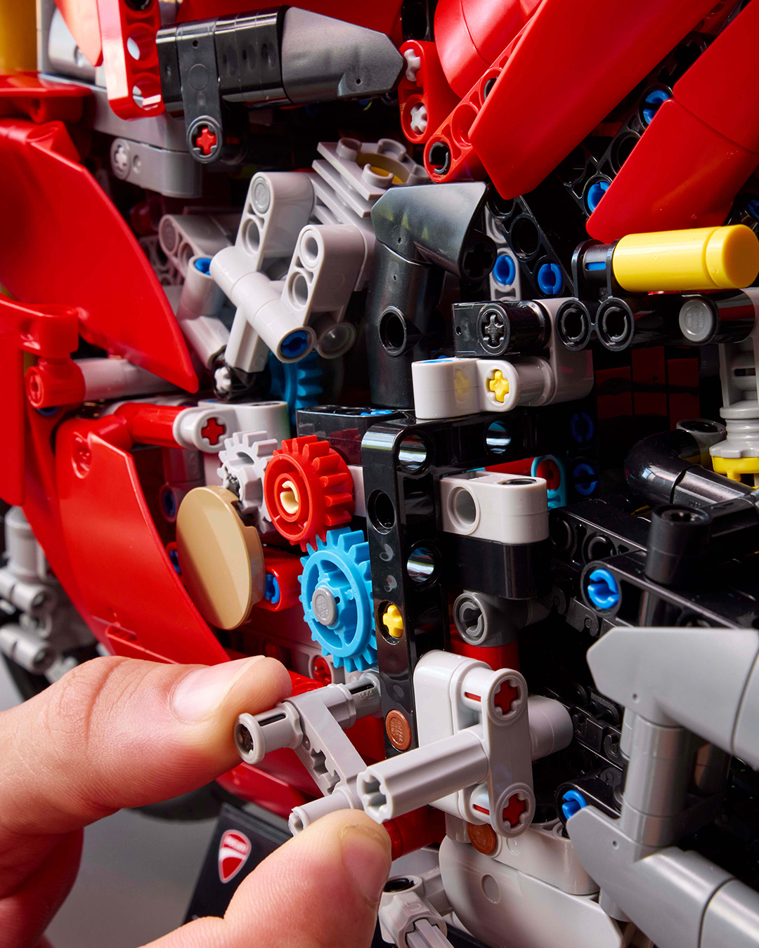 Ducati Panigale V4-S LEGO® Technic | Build & Collect UK