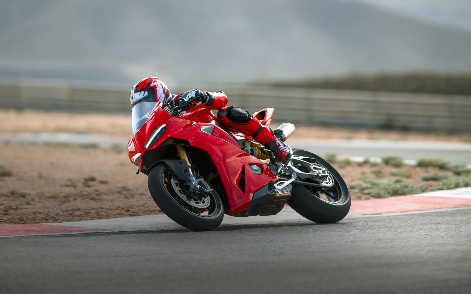 Track Warm Up Academy - Riding Courses Ducati
