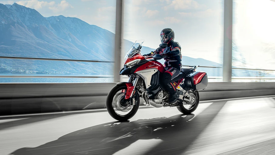 Multistrada V4 | Riding 2024