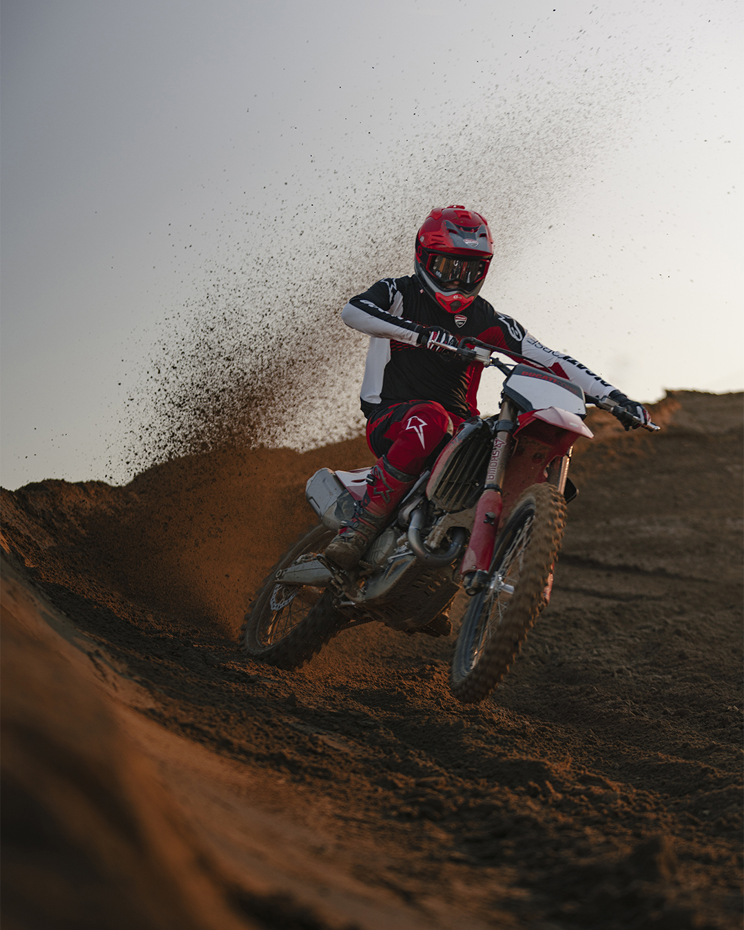 Nouvelle Desmo450 MX Factory - Taillé pour la compétition