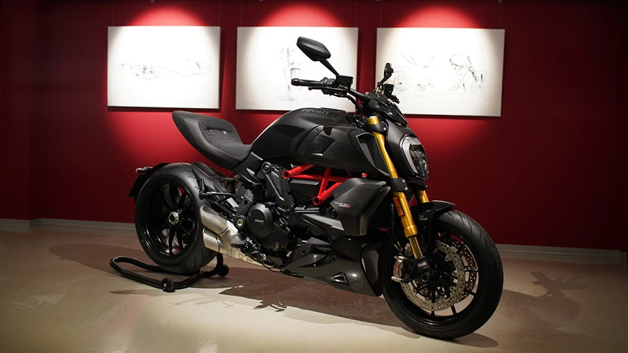 “Style Ducati”: the iconic Italian motorbike brand’s design style goes ...