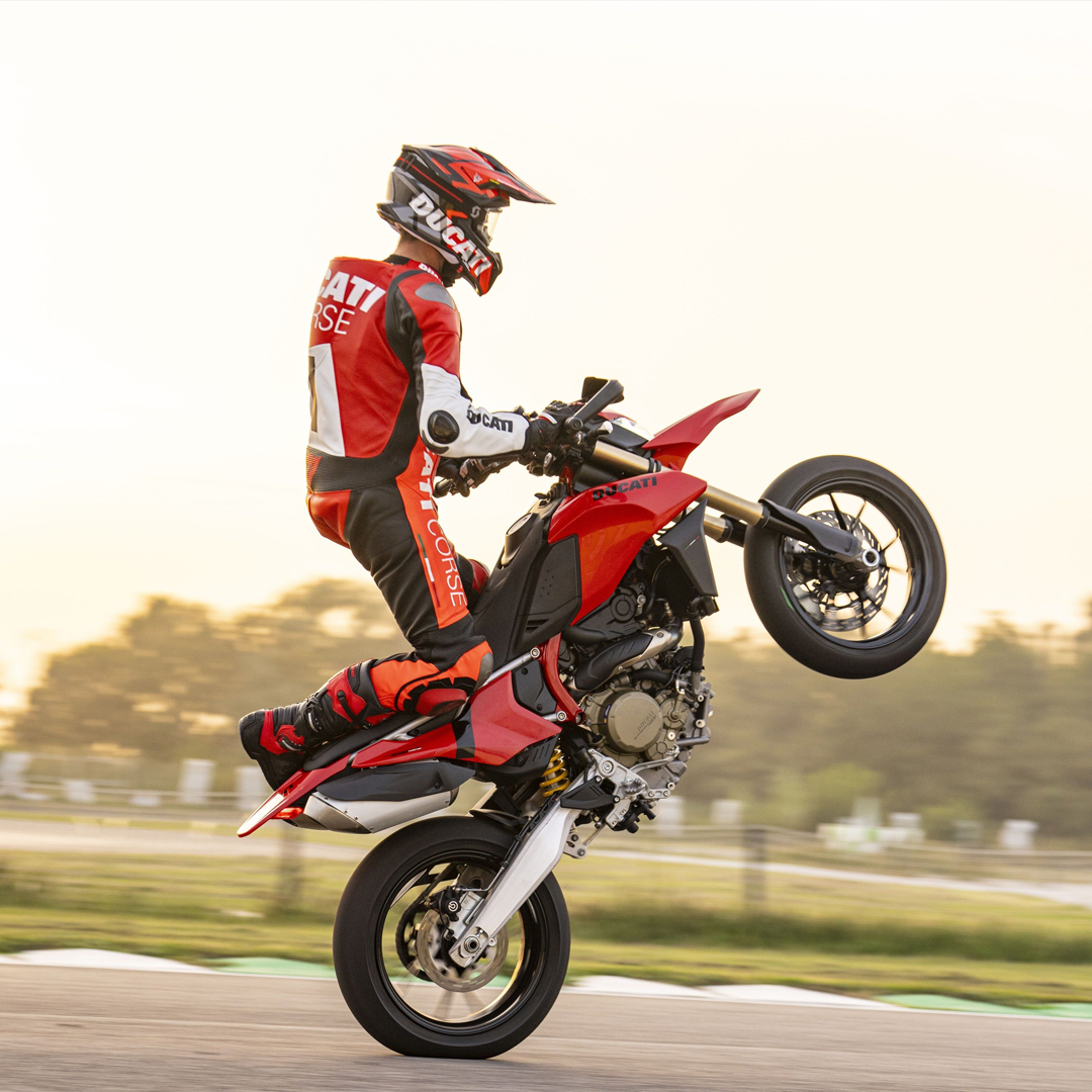 Press Reviews & Awards | Ducati Range