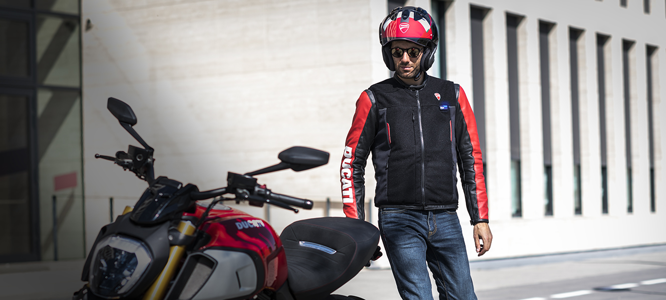 Clothing and motorcycle accessories for women, men, children | Ducati ...