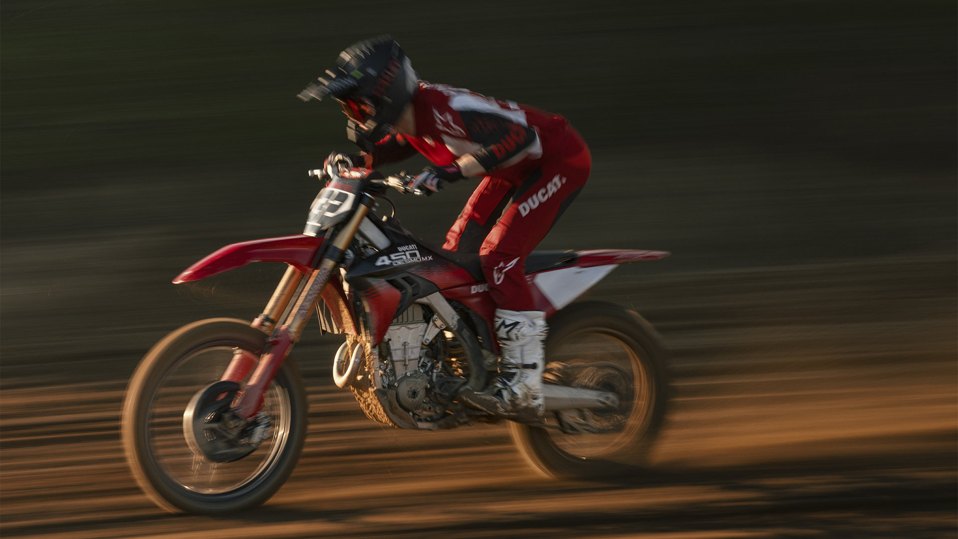 Nouvelle Desmo450 MX Factory - Taillé pour la compétition