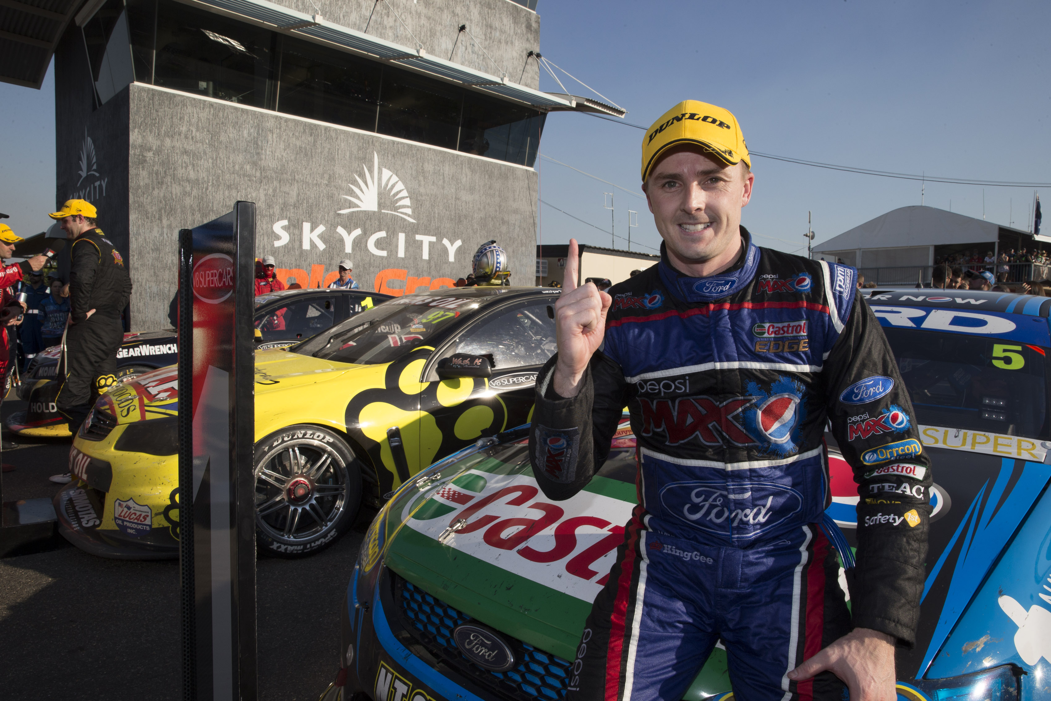 20 Years in Darwin - Thrilling finishes | Supercars