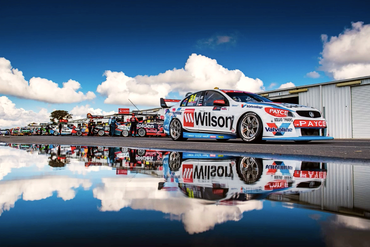 Major Supercars shipment arrives in UK | Supercars