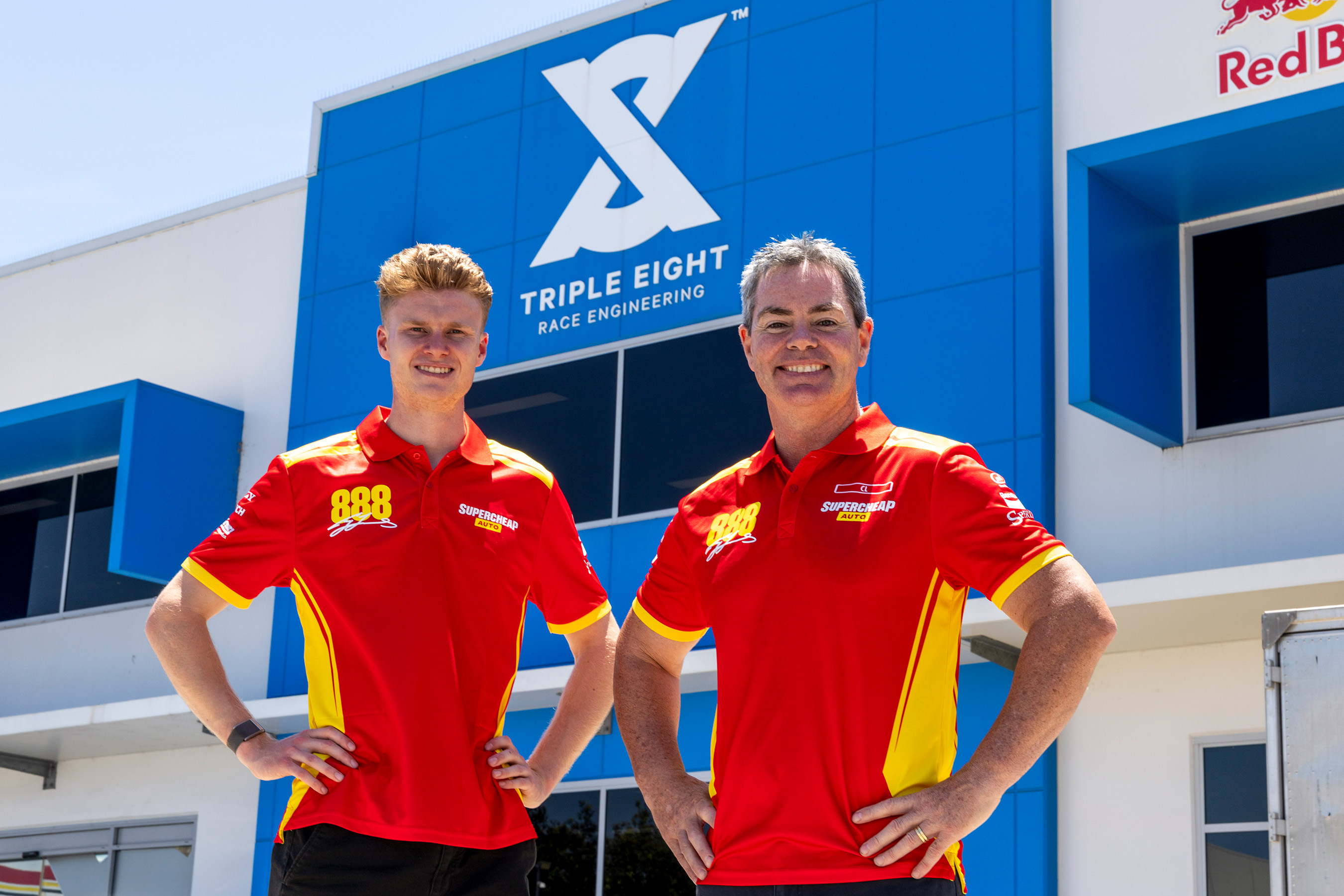 Lowndes endorses Bates for 2026 main game promotion | Supercars