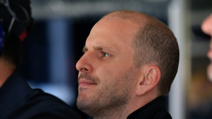 Dumbrell on the front | Supercars