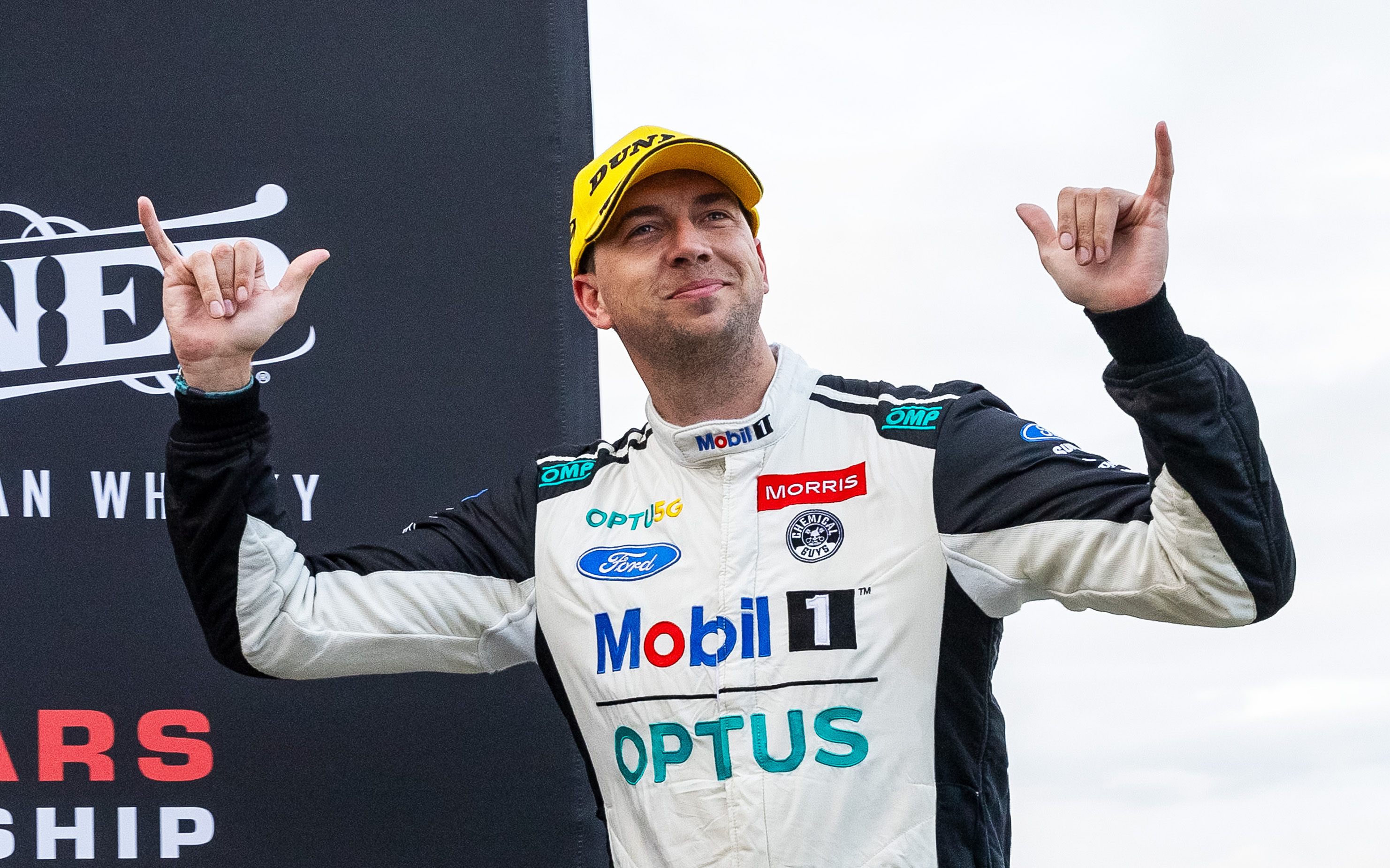Mostert vows to keep pressure on as title fight tightens | Supercars