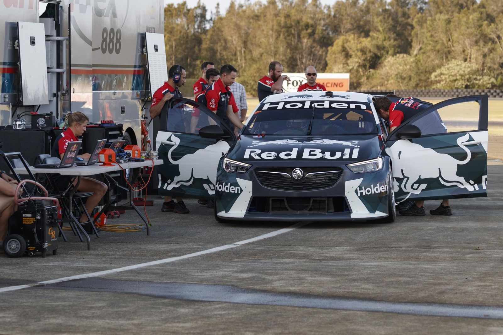 Whincup to race ‘prototype’ ZB in NZ | Supercars