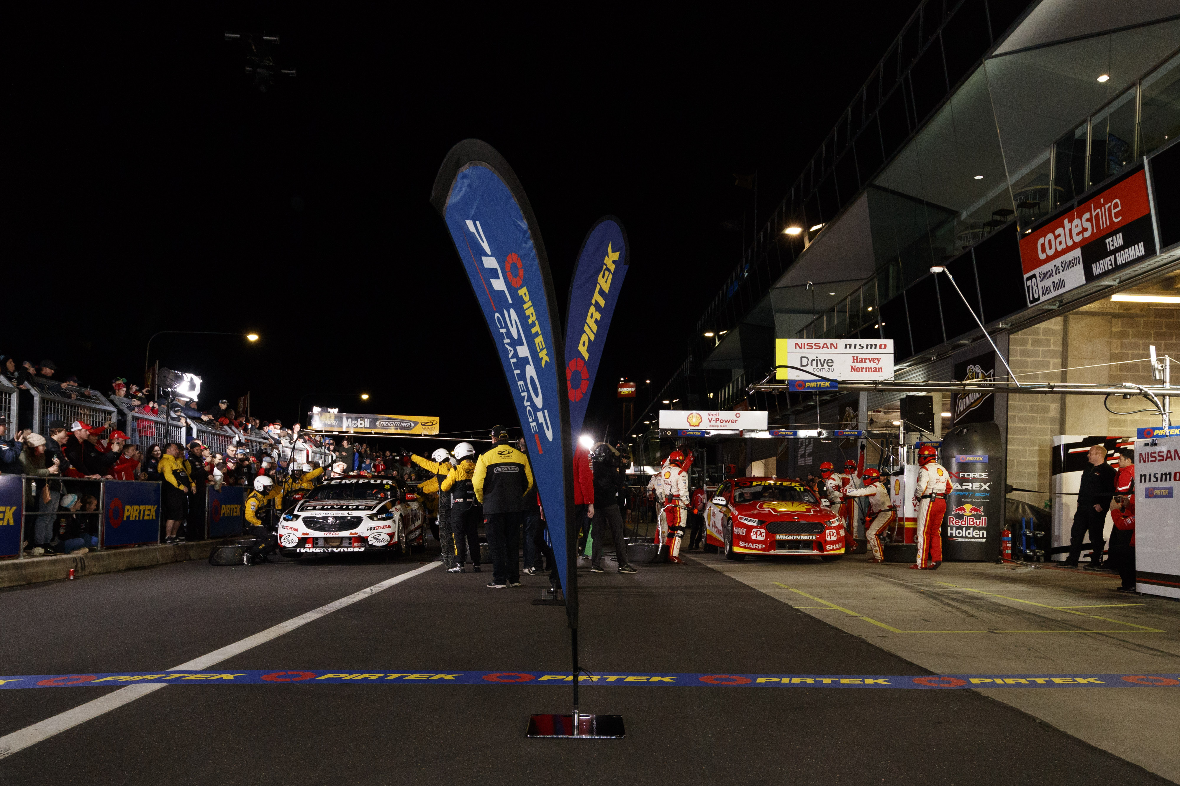 Pit Lane Live to be broadcast from pit garages | Supercars