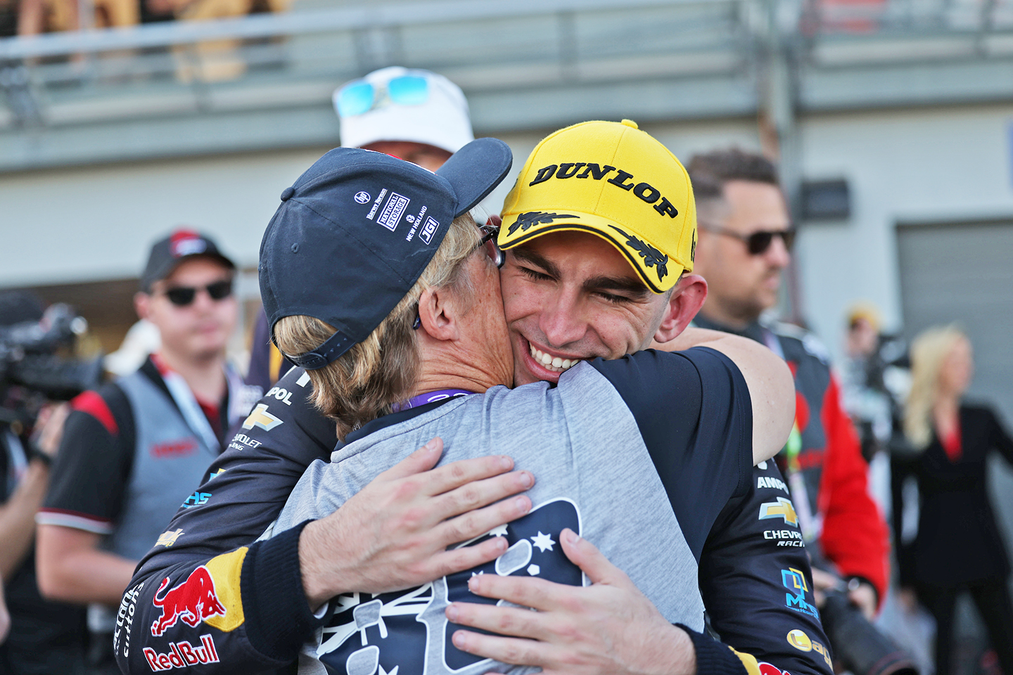 Feeney wins, Mostert 17th to second in wild Townsville race | Supercars