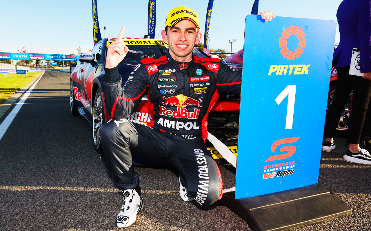 Feeney sees off Erebus challenge in Perth finale | Supercars