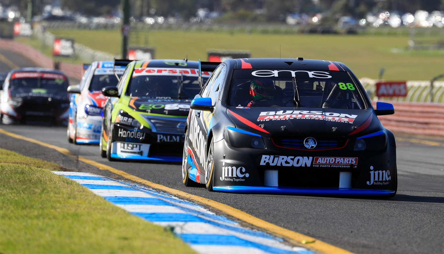 Dumbrell wins, Hazelwood regroups with podium | Supercars