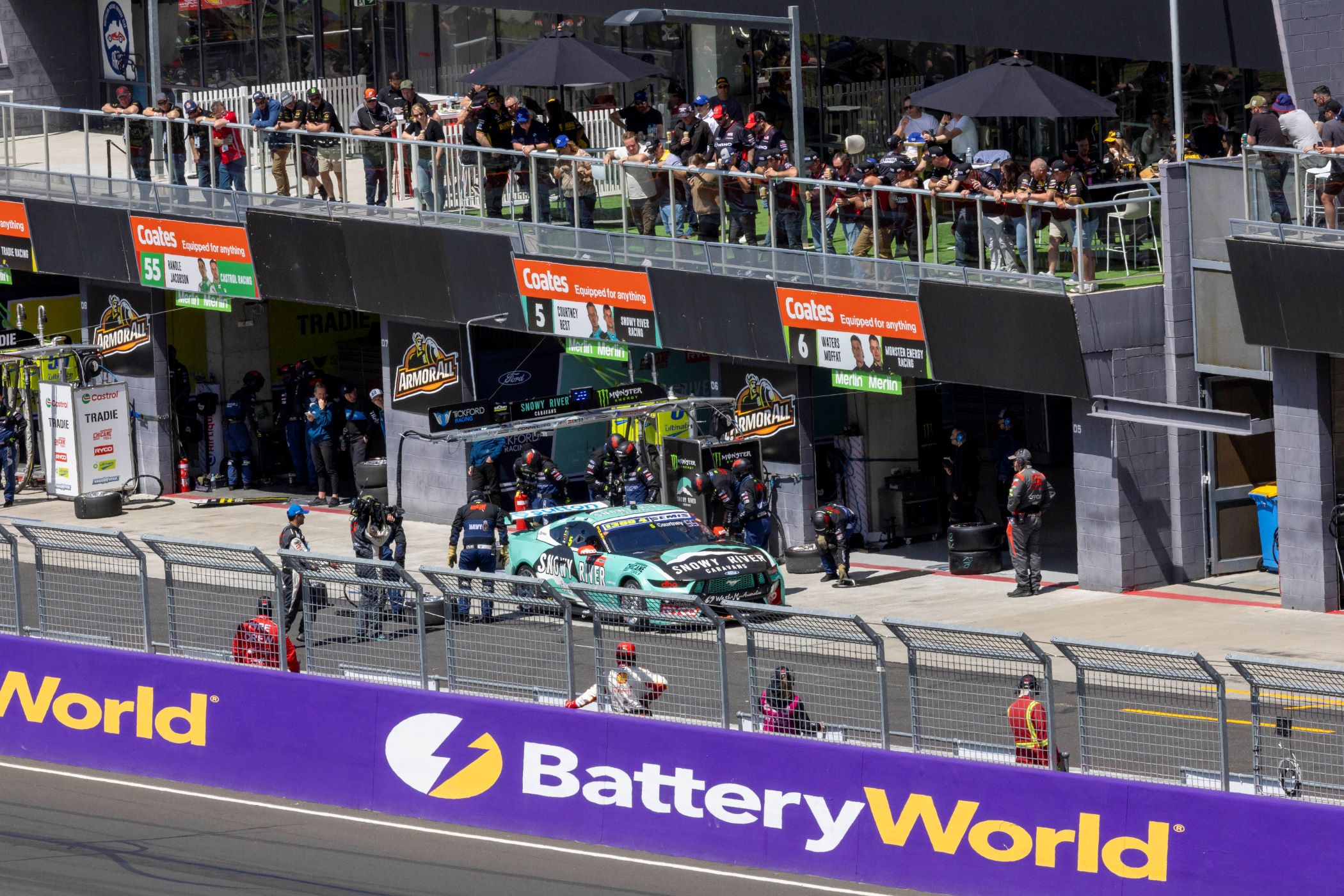 2025 Bathurst 1000: Premier Pit Suites | Exclusive Experiences | Supercars