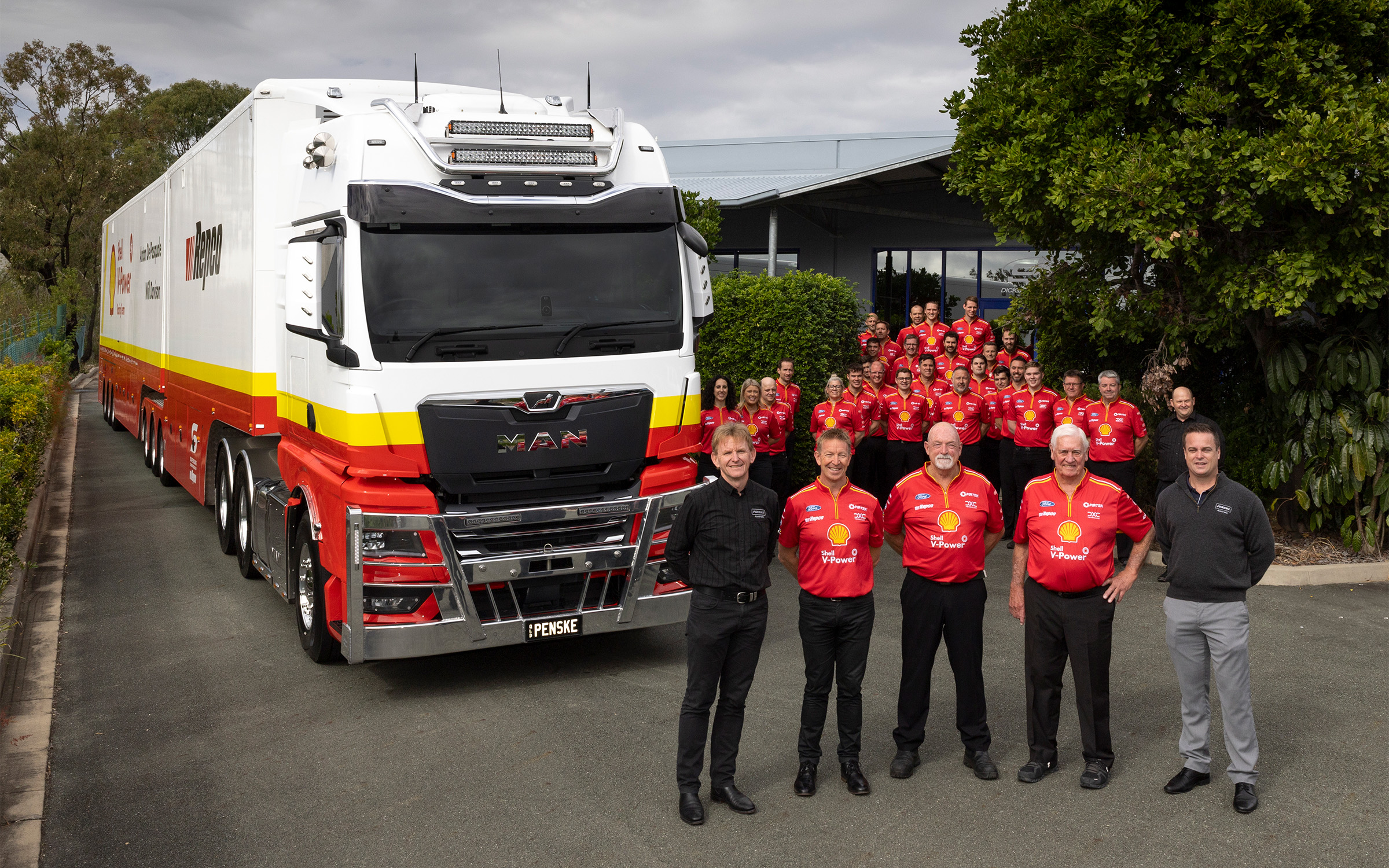 DJR acquires new Supercars transporter | Supercars