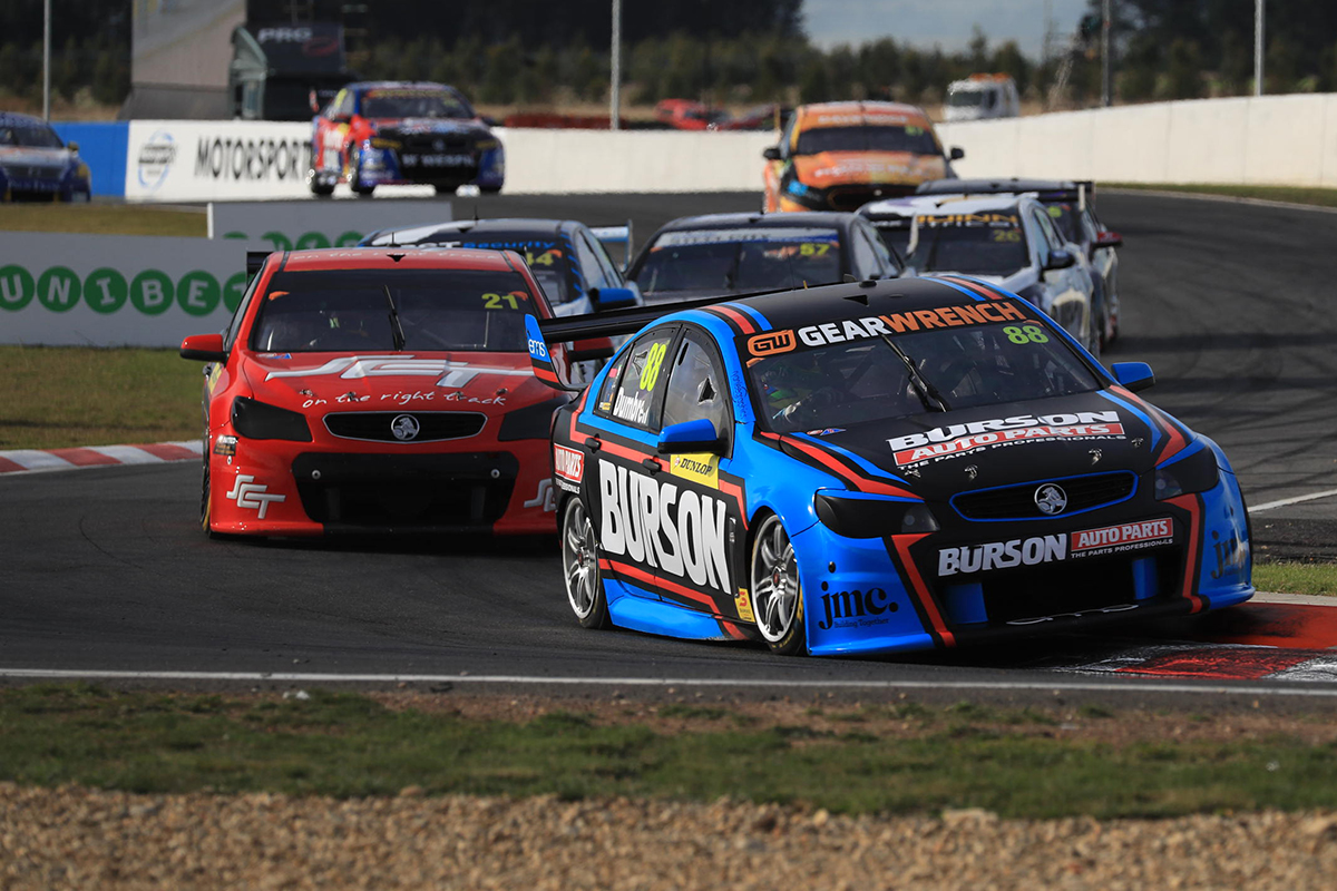 Dumbrell wins Symmons Super2 opener | Supercars