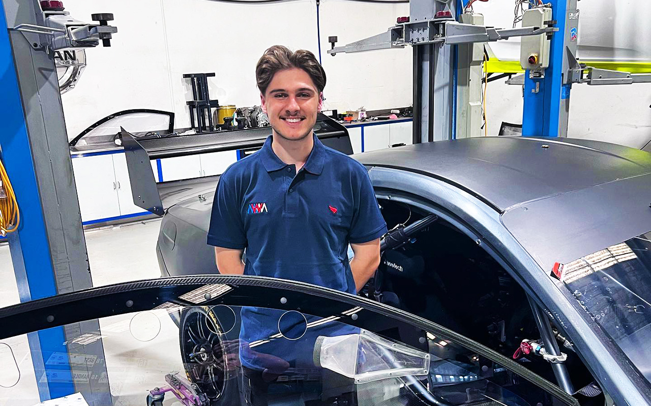 Robotham, MW Motorsport join forces in Dunlop Series | Supercars