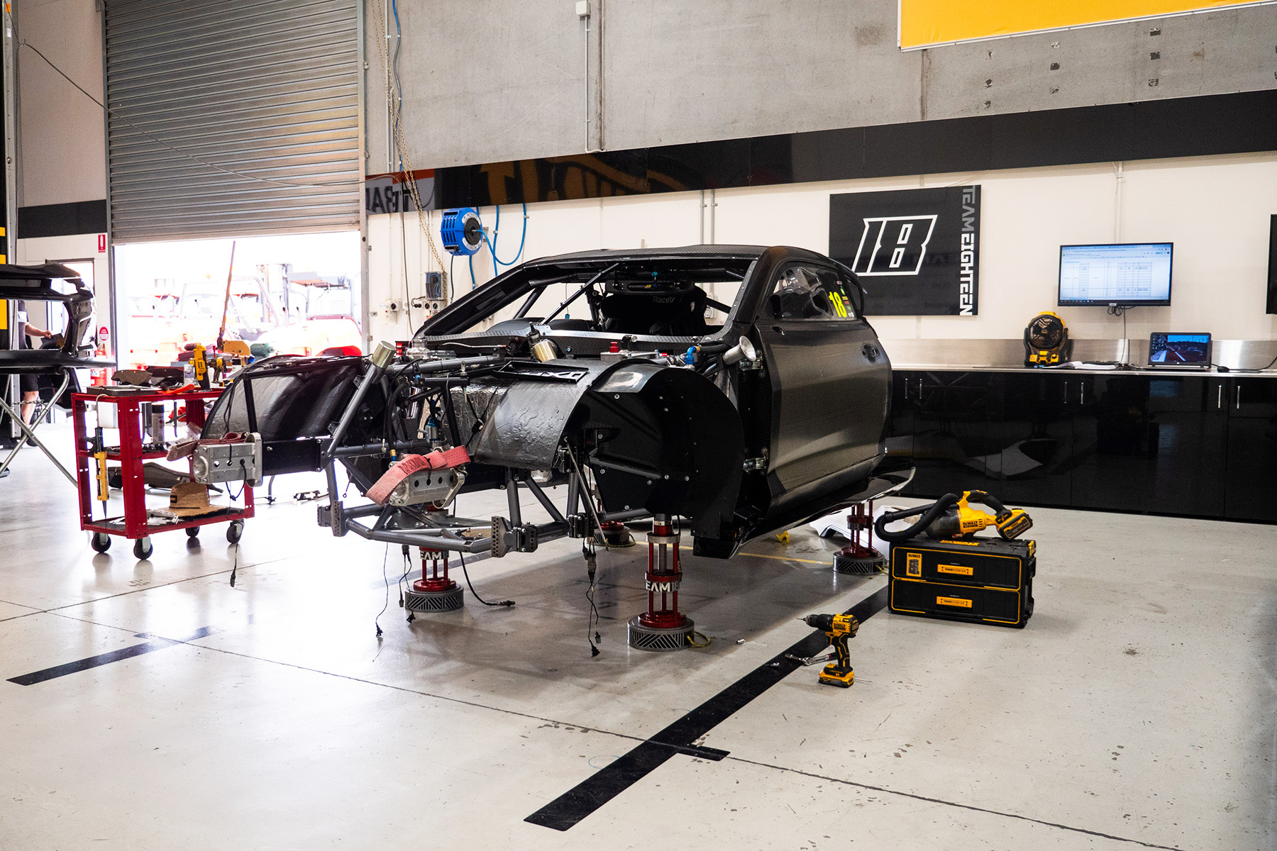 Team 18 introduces new chassis for De Pasquale | Supercars
