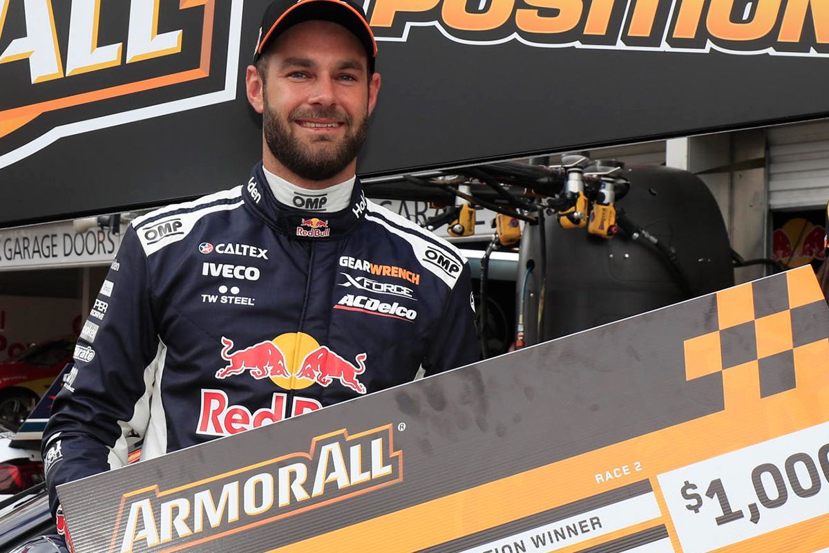 Red Bull Holdens to share Race 2 front row | Supercars